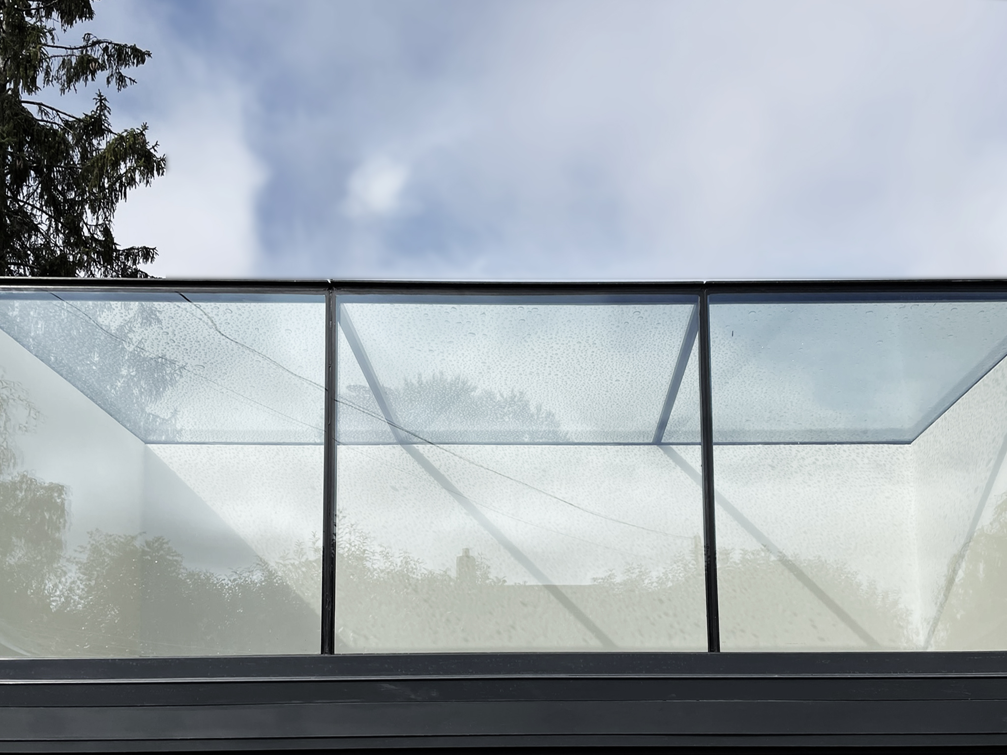 The Glass Box Extension - Giles Architects